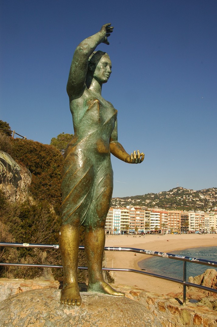 Lloret de Mar, la primera destinació turística al sud de la Costa Brava